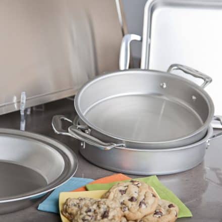 Made in USA Baking Pans & Baking Dishes: A Source List • USA Love List